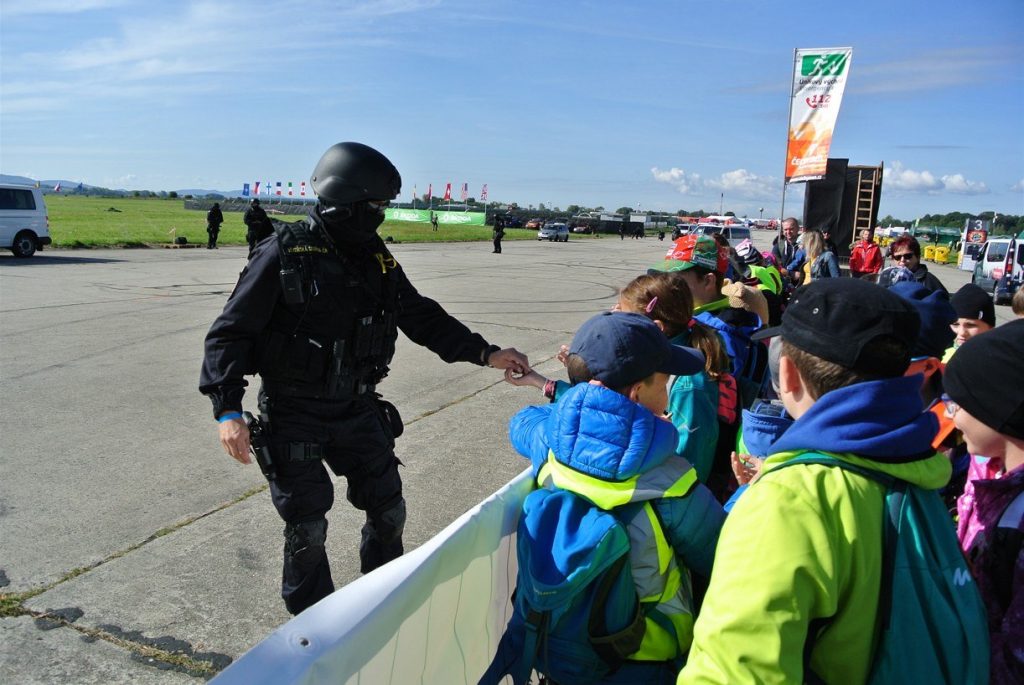 Closer look at the military equipment: NATO Days behind the scenes ...